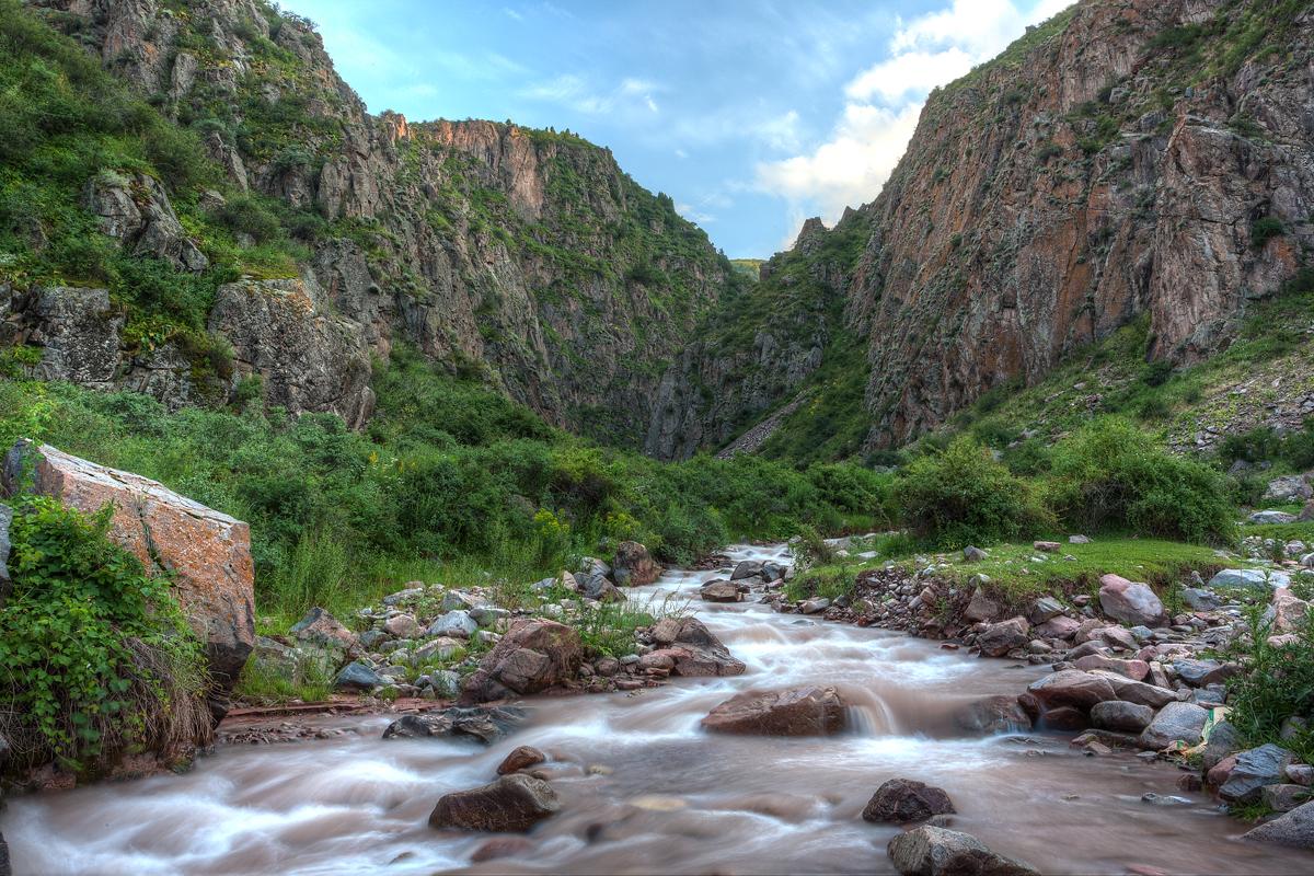 Explore Chunkurchak Gorge in Kyrgyzstan | The Outdoor Voyage